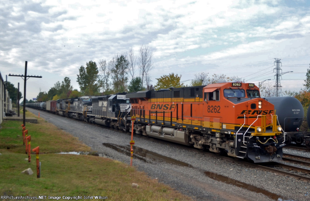 BNSF 8262
